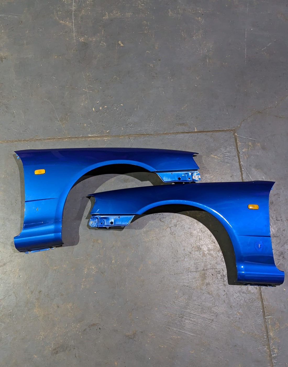 NISSAN SKYLINE R34 GTT ER34 4DOOR GENUINE FRONT FENDERS WINGS PAIR ...